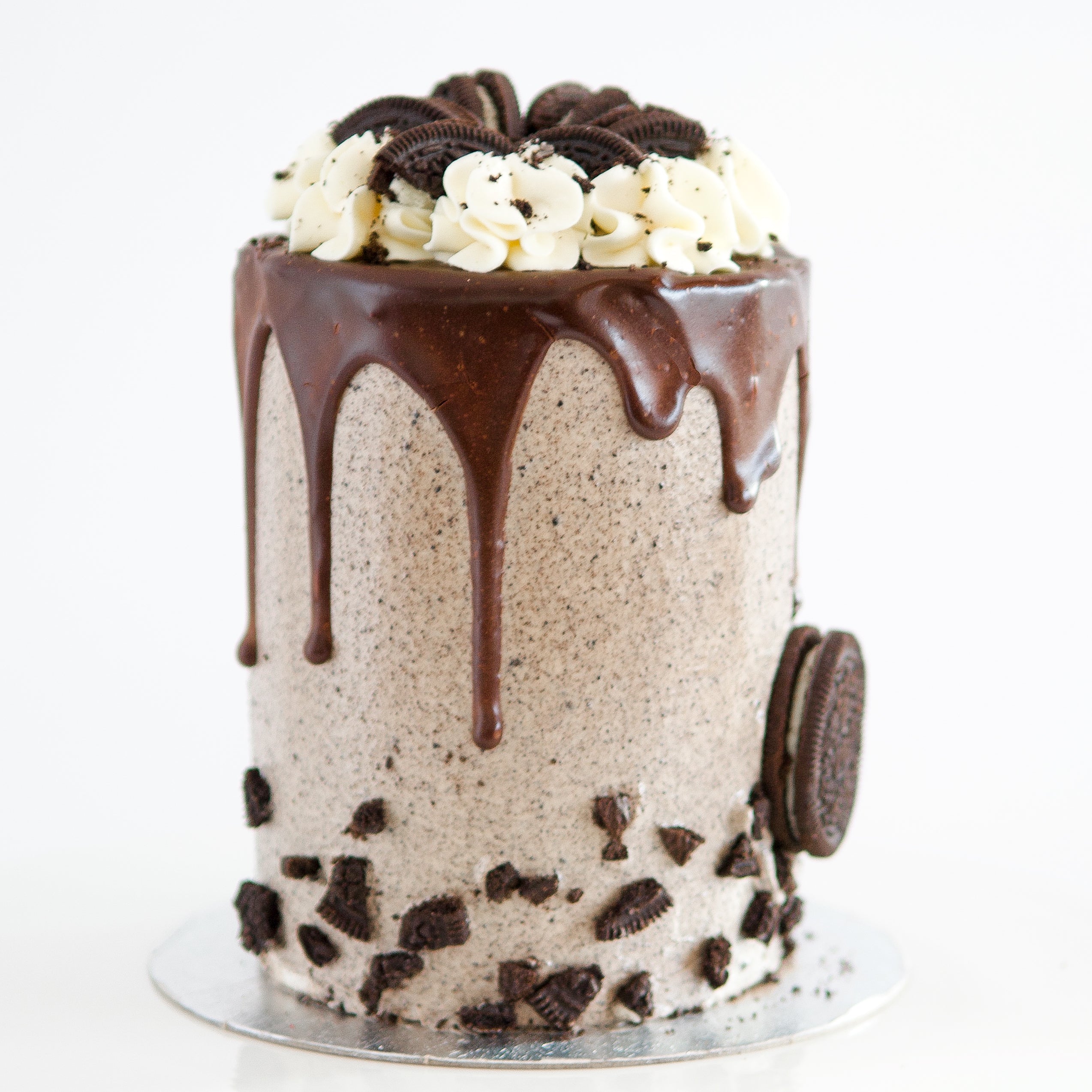 Oreo Drip Cake Delivery London | Buy Online Oreo Drip Cake with ...
